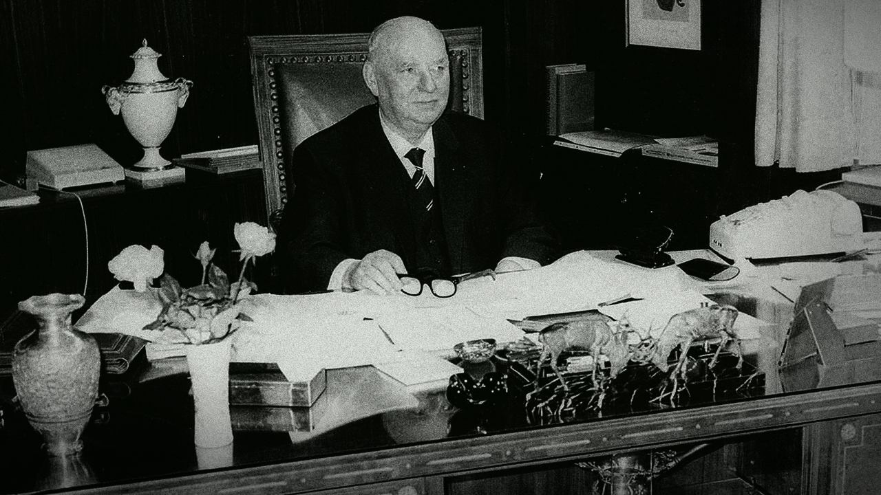 La leyenda que inspiró el logo de Jägermeister - Periérgeia